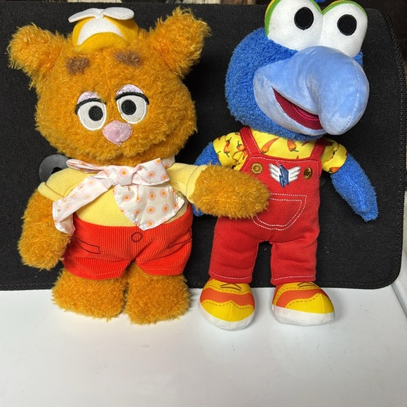 Disney | Toys | Disney The Muppets Fozzie Bear And Gonzo | Poshmark